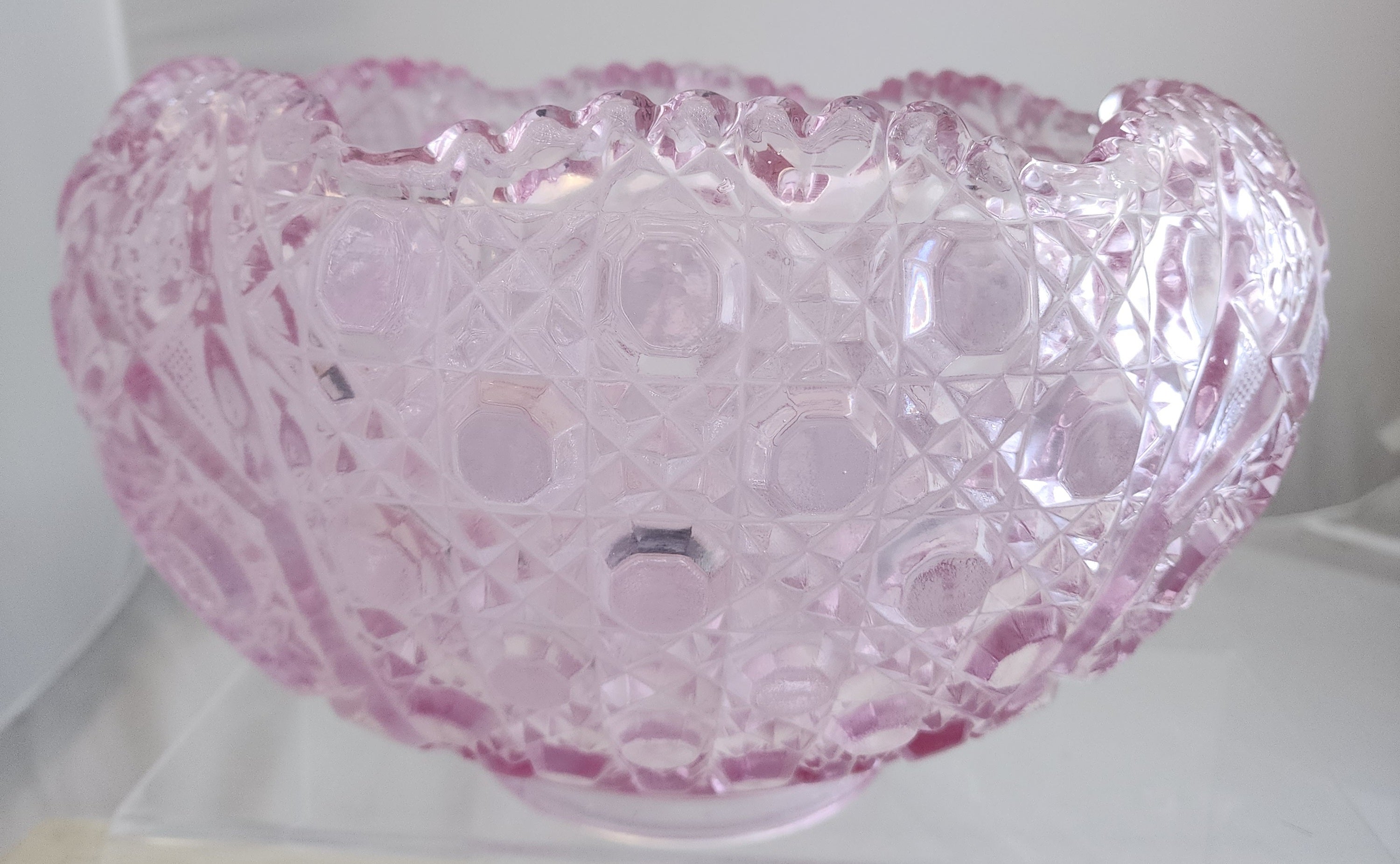 L E Smith Glass pink punch bowl – O'Rourke Crystal Awards & Gifts