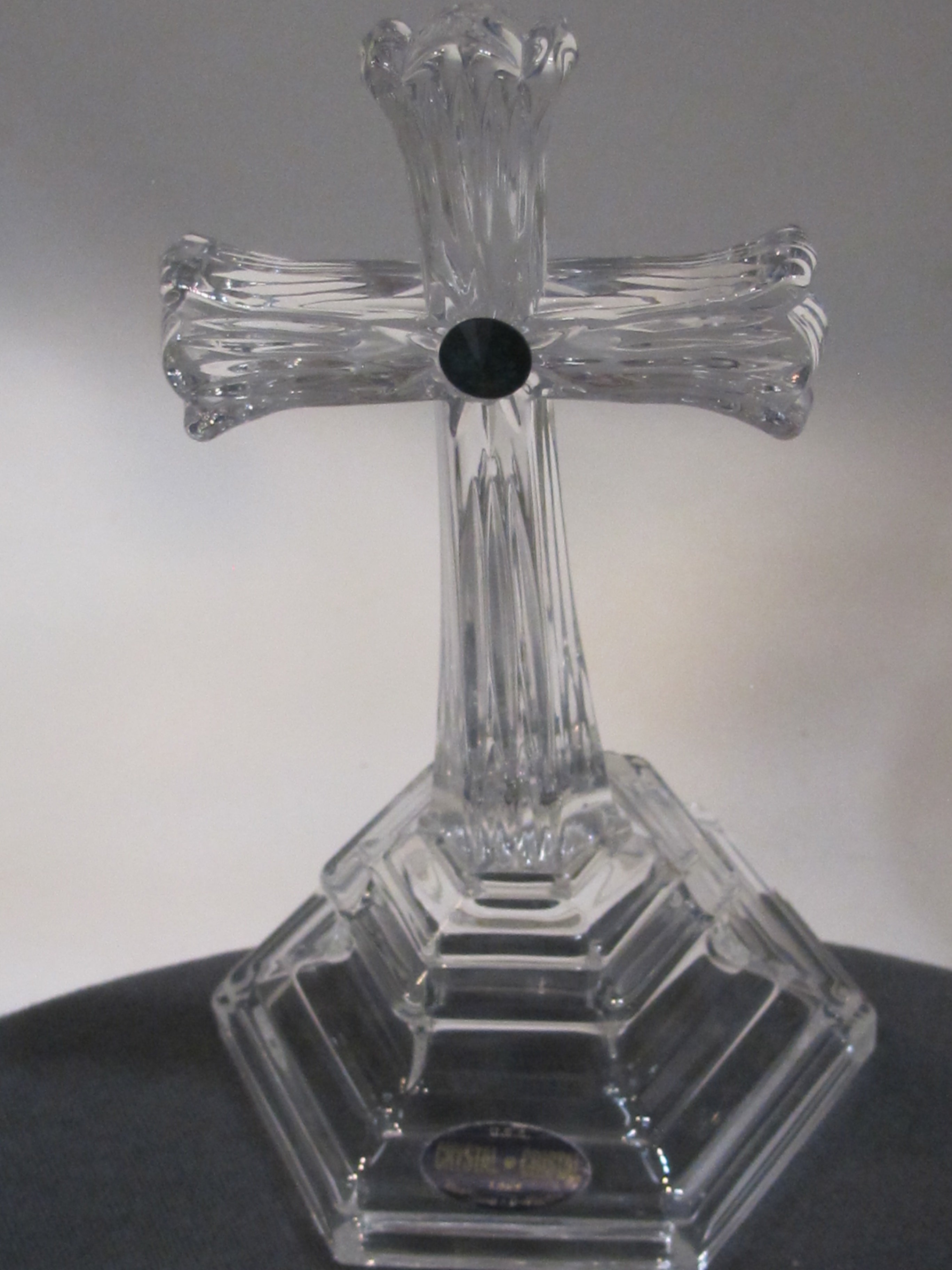Glass cross 24 % lead crystal made in USA – O'Rourke Crystal Awards & Gifts