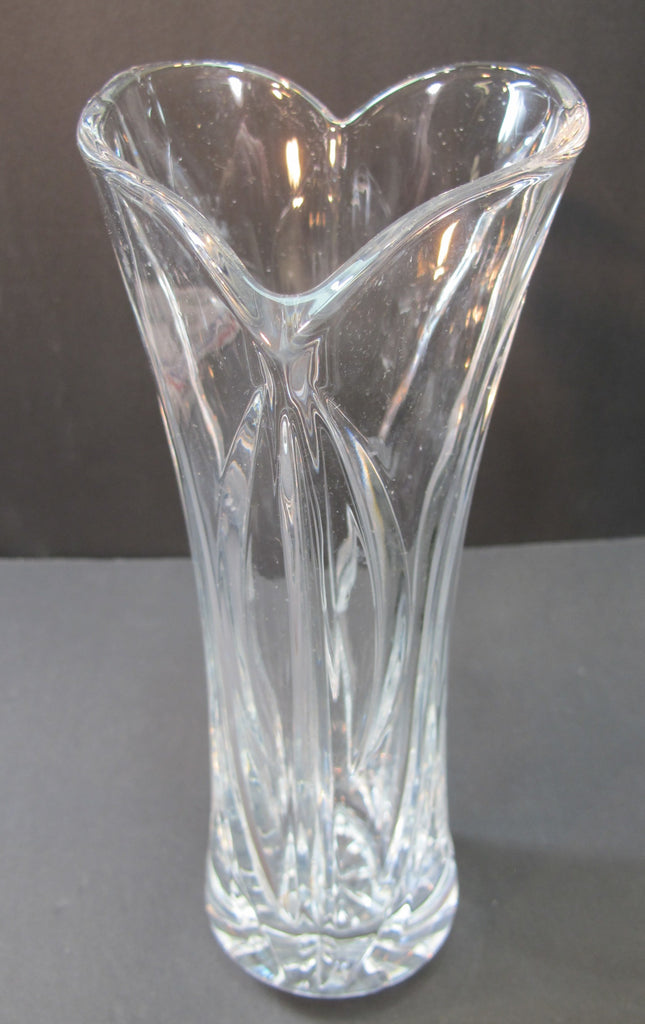Home › Pressed glass vase heart shape crystal 24% Wedding